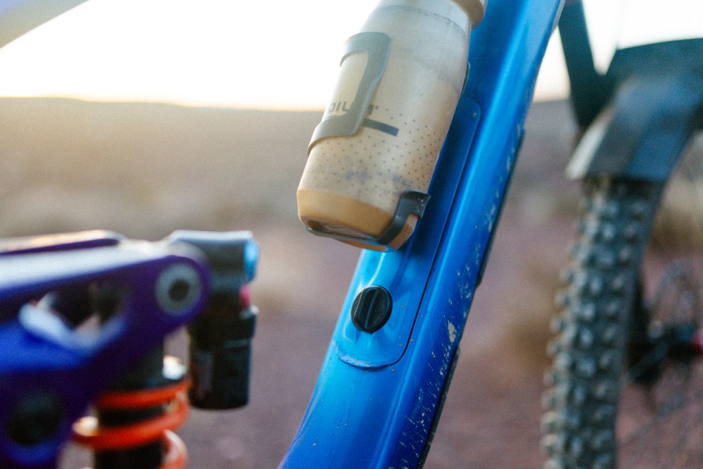 Giant Reign Review: The Rippin' Rainbow - BIKER'S EDGE