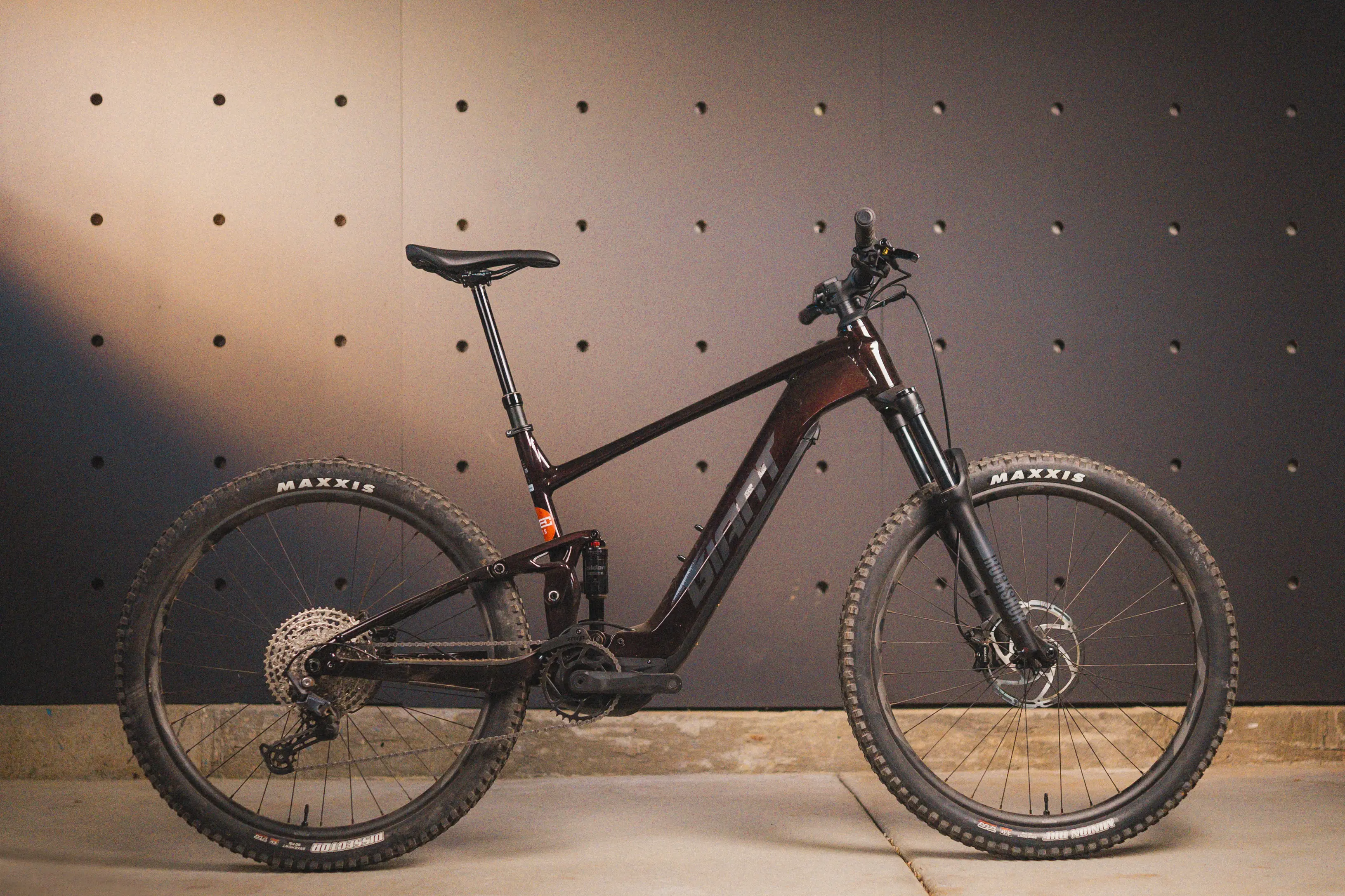 Giant Stance E+ Review: Better than before? - BIKER'S EDGE